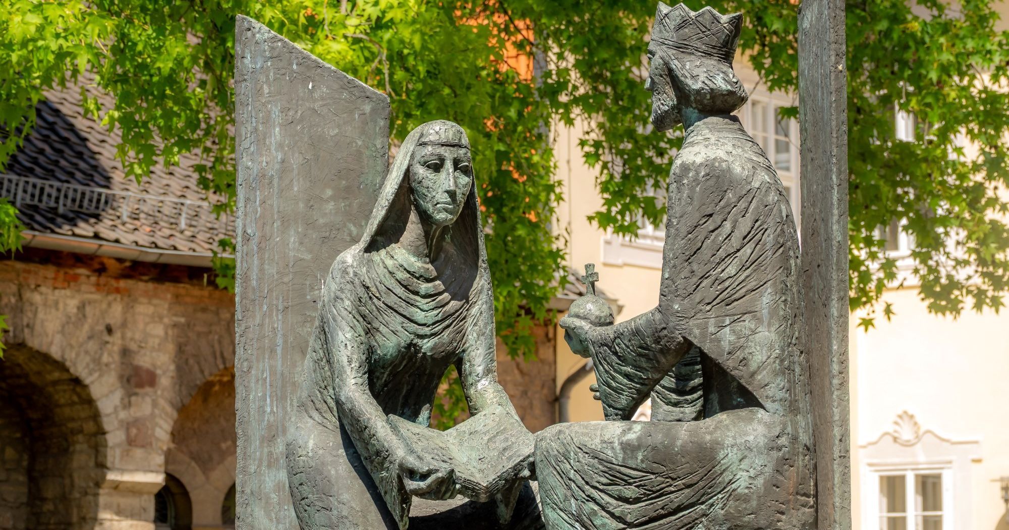 Roswitha von Gandersheim – erste deutsche Dichterin